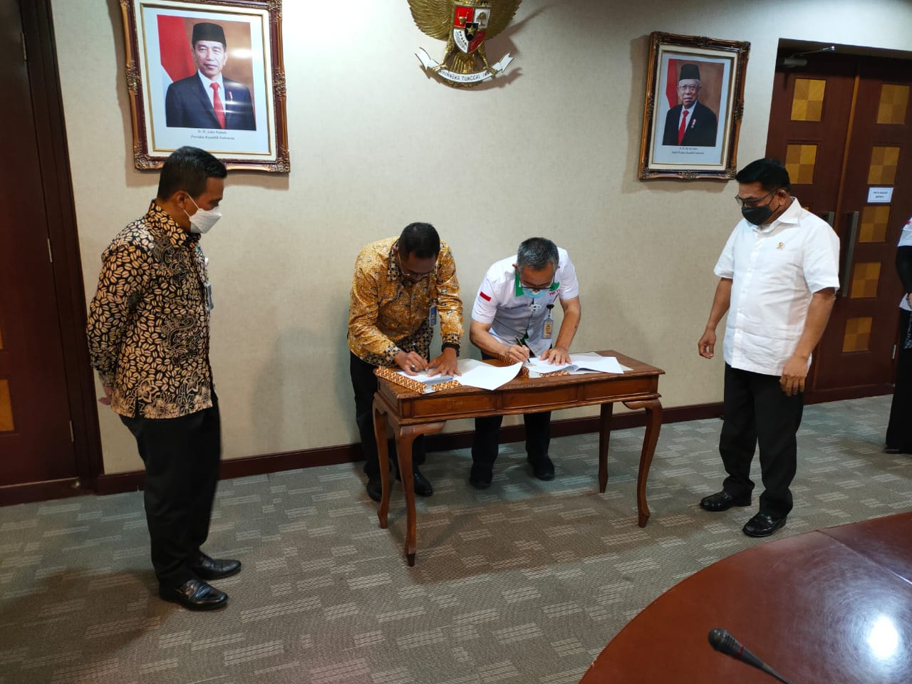 Koperasi HKTI dan Perum Perhutani Berkolaborasi, Moeldoko: Petani Harus ... Koperasi HKTI dan Perum Perhutani Berkolaborasi, Moeldoko: Petani Harus ...